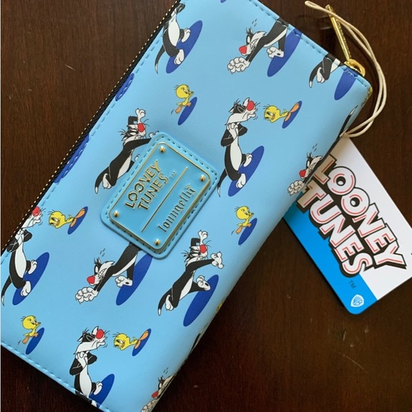 Loungefly | Bags | Loungefly Looney Tunes Sylvester Tweety Bird Wallet ...